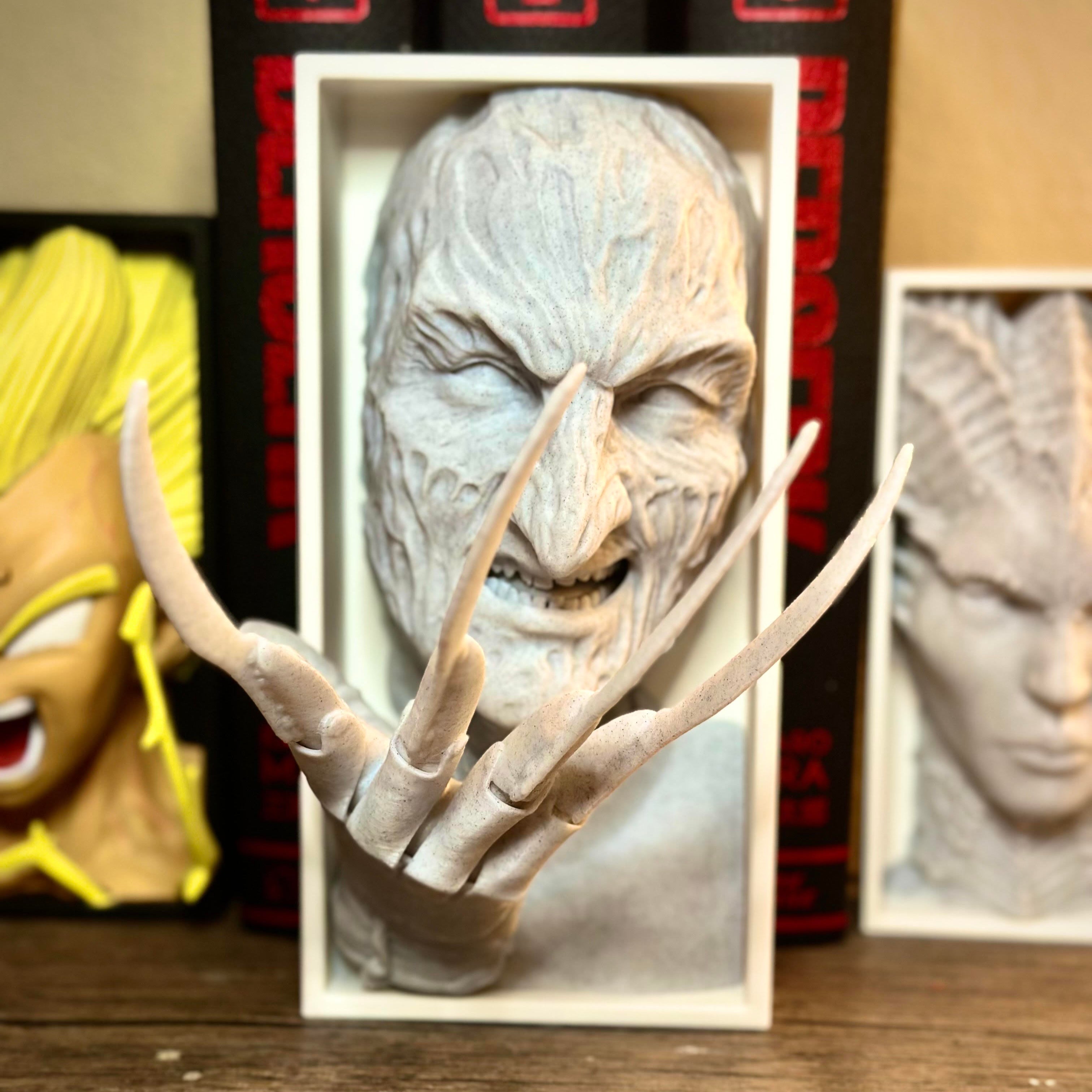 Horror Bookends – Boxes from Mama